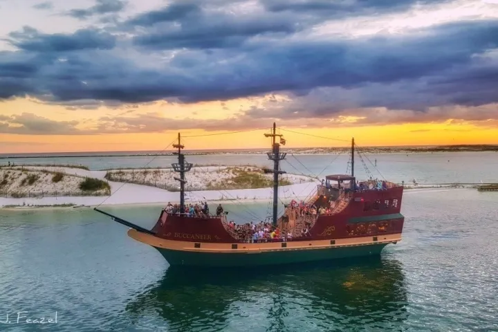 How Long Is The Destin Buccaneer Pirate Cruise? - Crab Island ...